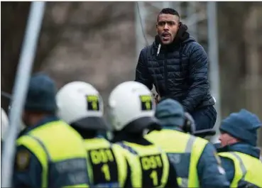 POLITIET SVIGTEDE HOOLIGAN-LEDERENS OFRE - PressReader