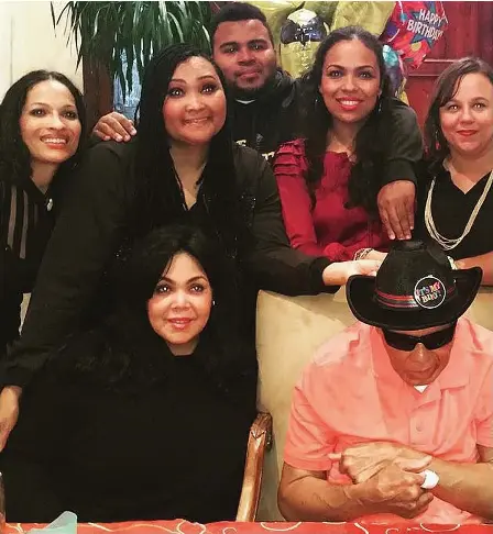 Gloves are off as Ali’s family family fights over his fortune £55m ...