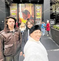 Whirlwind theater tour on Broadway - PressReader