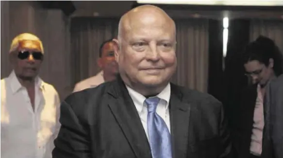 Fifer es condenado por estafa agravada - PressReader