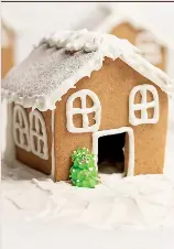 MINI GINGERBREA­D HOUSES - PressReader