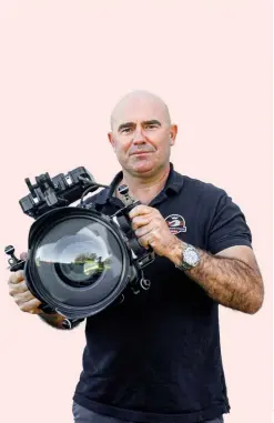 “Sempre sonhei ser cameraman subaquátic­o e percorrer os cinco oceanos ...