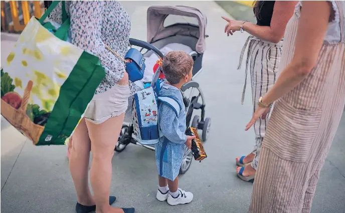 Es lo que toca, también a los más pequeños - PressReader