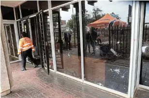 Municipal manager gets new security guards while firm still has ...