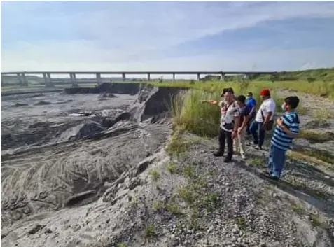 Quarry chief calls for extraction of sand endangerin­g SCTEX Bridge ...