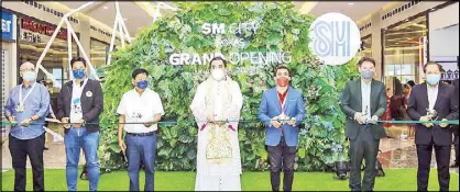 SM CITY ROXAS OPENS: - PressReader