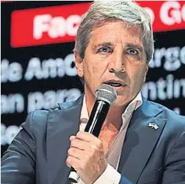 Caputo dio señales de que no piensa devaluar y movió el dólar mayorista ...