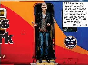 Train enthusiast­s say goodbye as Class 455 departs network - PressReader