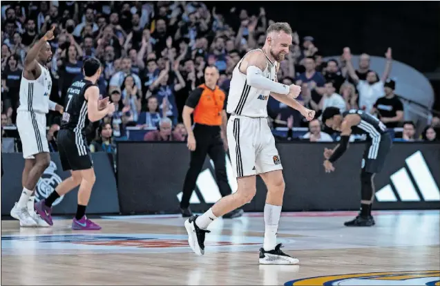 Un triunfo monumental - PressReader