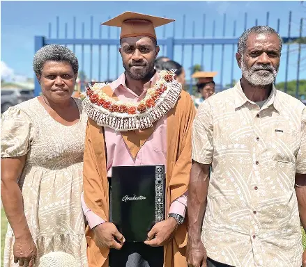 Kunagado achieves degree to honour parents’ hardwork - PressReader