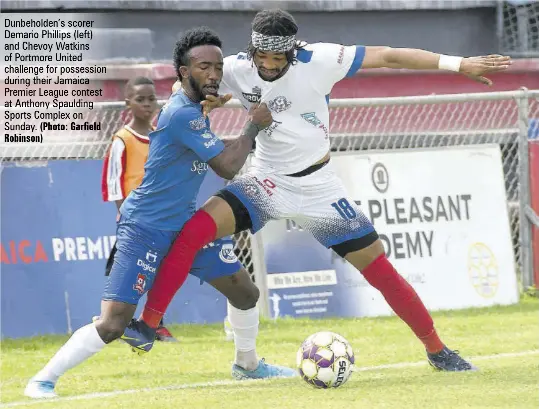Robbery leaves Dunbeholde­n players without salaries - PressReader
