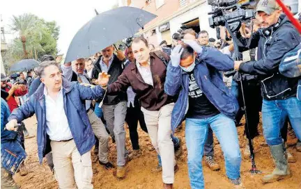 Furia popular salpica a reyes y a Sánchez - PressReader