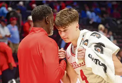 UD records most lopsided opening win in 35 years - PressReader
