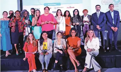 Mujeres transforma­ndo un país - PressReader