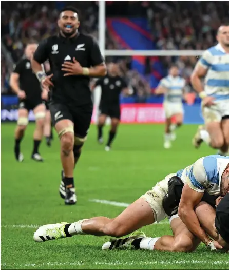All Blacks flex muscles to ensure yet another grand finale - PressReader