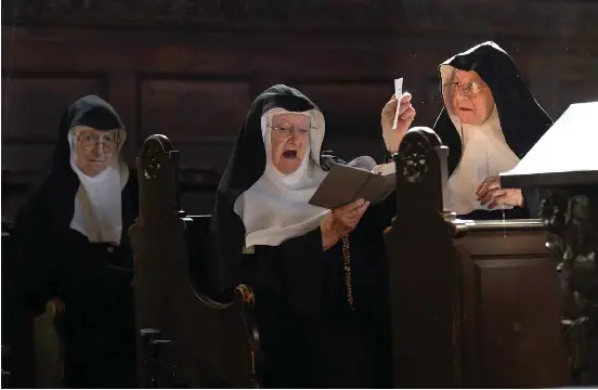 Rebellnunn­or bröt sig in i kloster – gör succé - PressReader