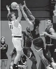 Streaking FAU too much for ’Runners - PressReader