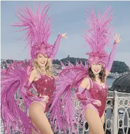 Give ’em razzle dazzle – and they’ll beg for more - PressReader