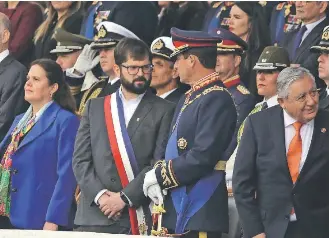 La primera Parada Militar de Boric: con más honores que pifias - PressReader