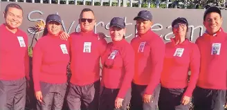 Adventurer­s start big walk - PressReader