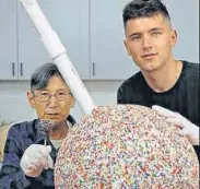 World’s largest cake pop, weighing over 40kg, is the new sensation ...
