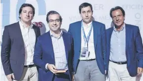 Walmart Chile premió a sus mejores socios comerciale­s en Cumbre de ...