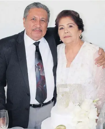 Celebran sus Bodas de Oro - PressReader