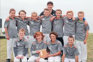 Cricketers receive grant - PressReader