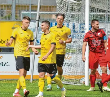 Fünf Tore und Rot für den Torjäger - PressReader