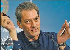 La despedida a Paul Auster de su esposa, su hija Sophie y su yerno - PressReader