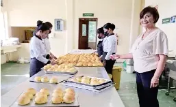 Breaking bread - PressReader