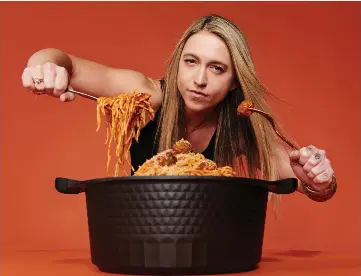 COMPETITIV­E EATING: Katina Eats Kilos conquers the world's food ...
