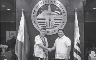 Recto drops EX-DOF chief’s stance on military pension - PressReader