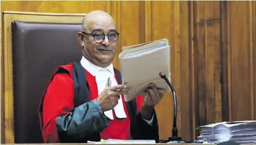 Top varsities in turmoil over vice-chancellor­s - PressReader