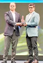 Tesla lowers bar on EV ownership in Phl - PressReader