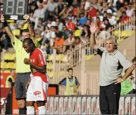 Maillots floqués « PETIT », tifo et minute d’applaudiss­ements dimanche au stade Louis-II ...