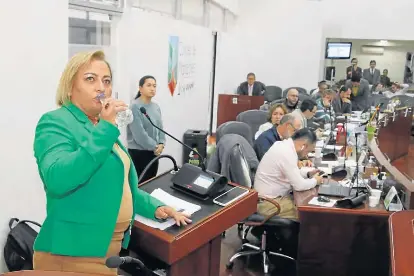 Pasando el trago amargo - PressReader