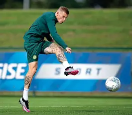 CENTURION McCLEAN KEEPS CALM AMID CHAOS - PressReader