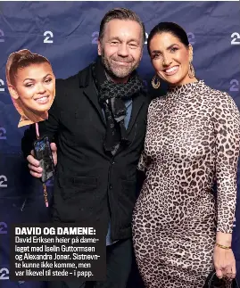 MÅTTE GÅ SPLITTER NAKEN - PressReader