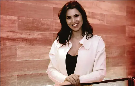 O olhar apurado de Fernanda Pires Fernanda Carrara Pires, - PressReader