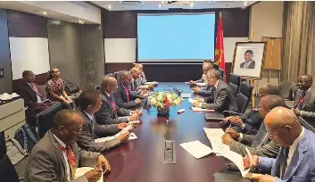 Angola e Botswana focados na refinação de petróleo e diamantes ...