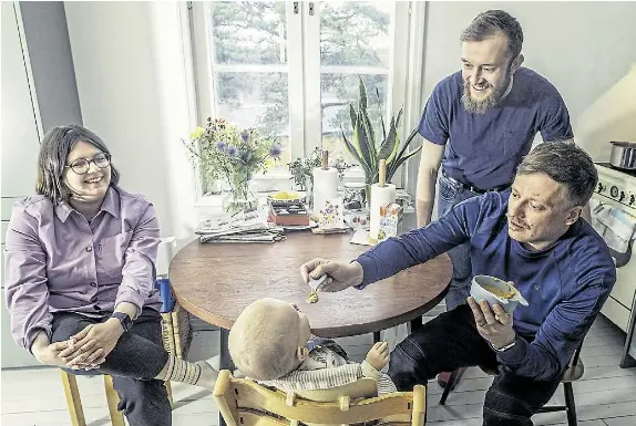 Kaj Korkea-aho firar fars dag i Borgå - PressReader