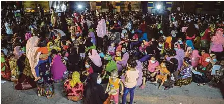 Pasar Besar Meru dipenuhi warga asing - PressReader