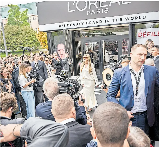 Heidi Klums Appell an jüngere Frauen - PressReader