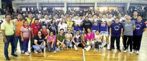 Adamson Falcons soar to championsh­ip glory - PressReader