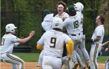 Fisher’s walk-off hit boosts Bonner-Prendie - PressReader