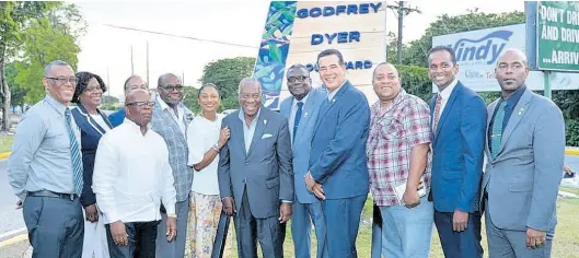 Sanguinett­i basks in successes of hometown hero Godfrey Dyer - PressReader