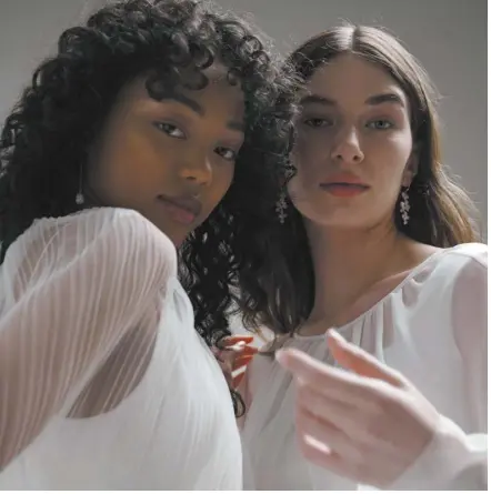 Canadian bridal brand looks to revolution­ize wedding fashion - PressReader