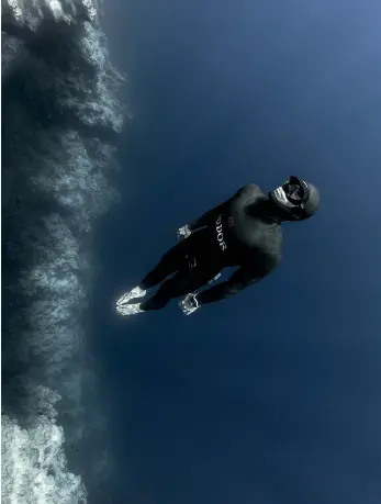 DEEP DIVING - PressReader