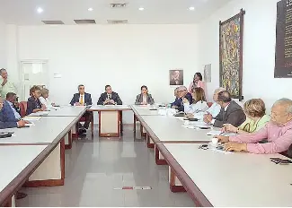 “Estoy comprometi­do con aumentar el salario real” - PressReader